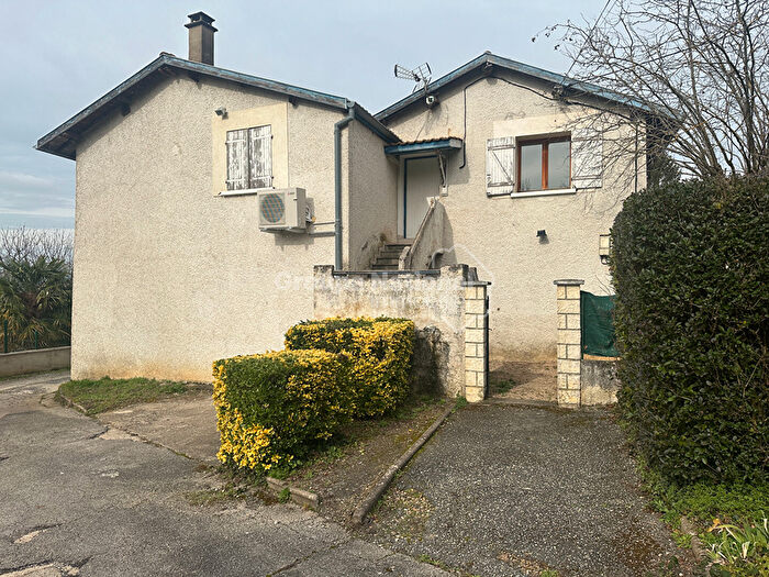 Maison 4 pièces à louer à Reyrieux