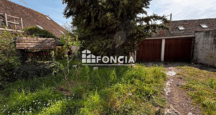 Maison 8 pièces à Longnes, à vendre