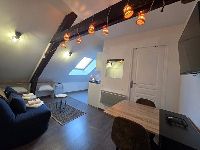 Appartement à louer - Laon Zola-Neufchâtel-Orgeval, Reims - 1 pièce