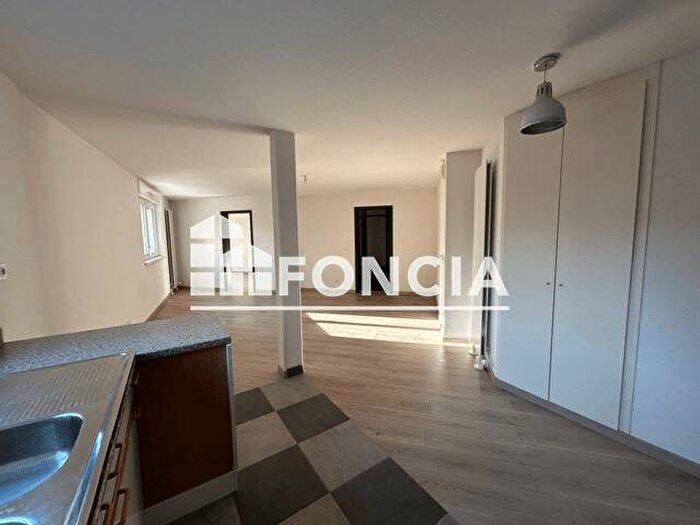 Appartement à louer - Koenigshoffen Est, Strasbourg - 3 pièces - 2 chambres