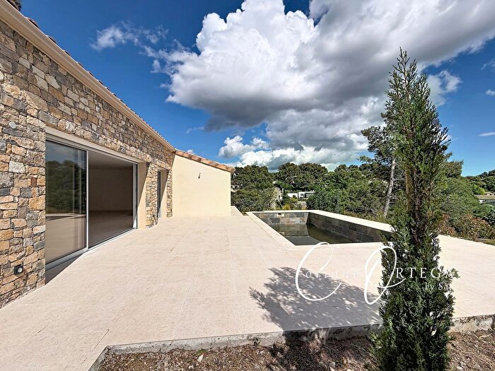 Nîmes, Mas de Lauze, Carreau de Lanes - Maison 5 pièces à vendre