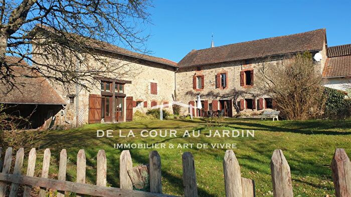 Maison à vendre - Les Cars - 7 pièces - 4 chambres