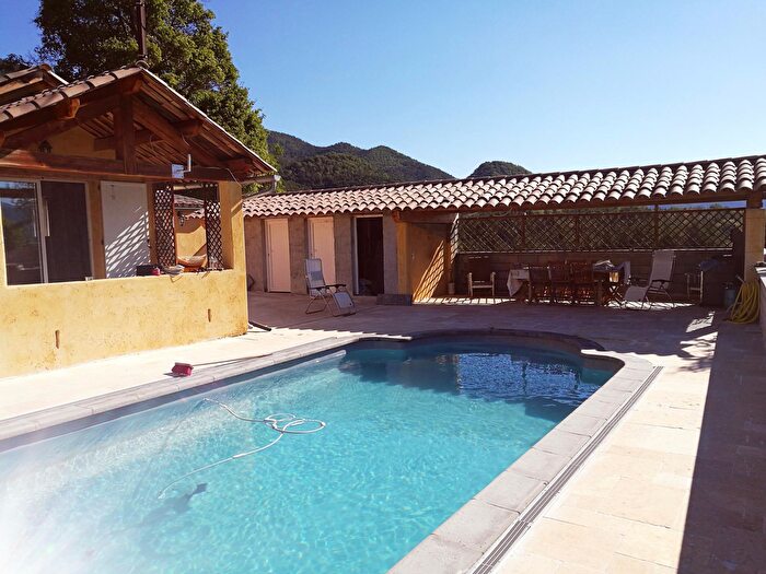 Maison 6 pièces à Saint-Pierre, à vendre