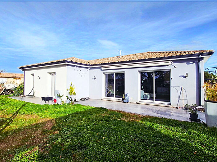 Maison à vendre - Saint-Mariens - 5 pièces - 4 chambres