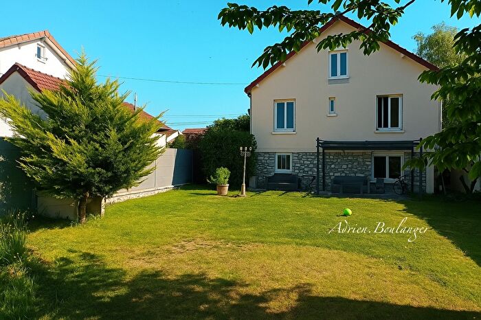 Maison à vendre - Combs-la-Ville, République - 5 pièces - 4 chambres