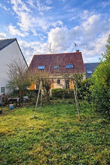 Maison à vendre - Magny-les-Hameaux - 6 pièces - 5 chambres