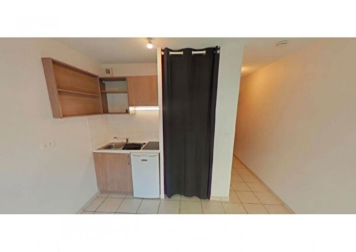 Appartement à louer - Bellevue-Solaure, Saint-Étienne - 1 pièce