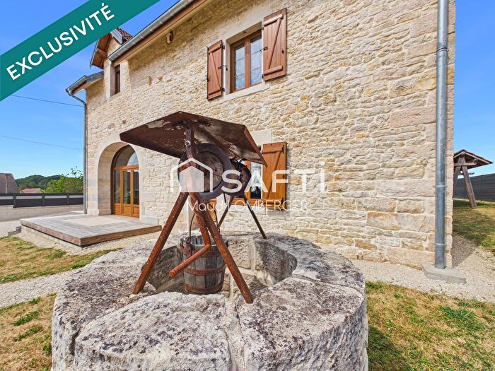 Maison 8 pièces à La Grande-Résie, à vendre