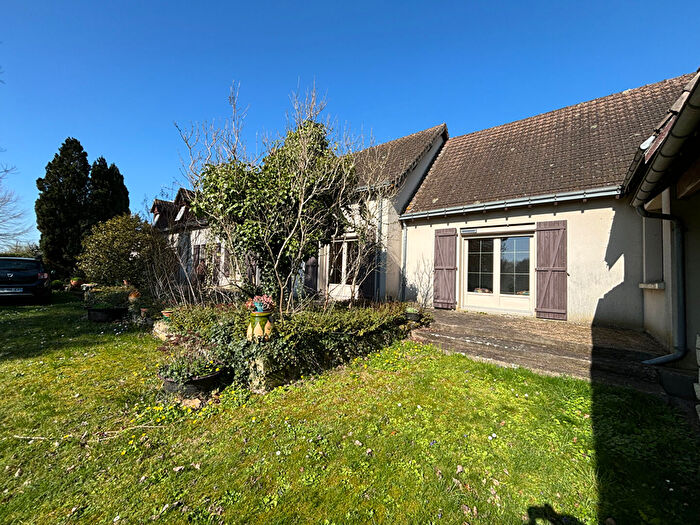 Beaumont-en-Véron : Maison 5 pièces à vendre