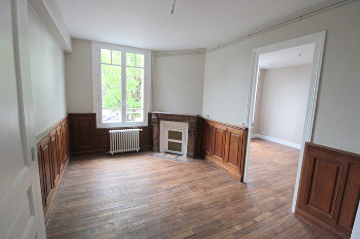 Troyes, Cathédrale : Appartement 3 pièces à louer