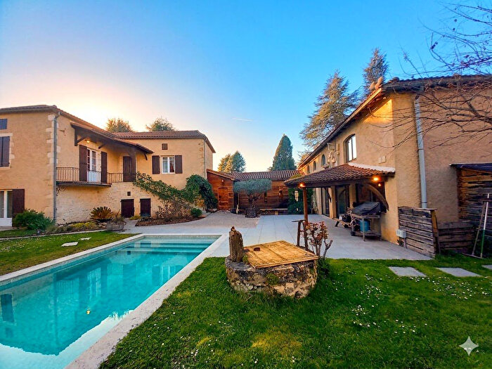 Maison à vendre - Prayssac - 13 pièces - 7 chambres