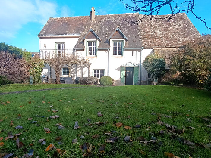 Maison à vendre - Loué - 7 pièces - 5 chambres