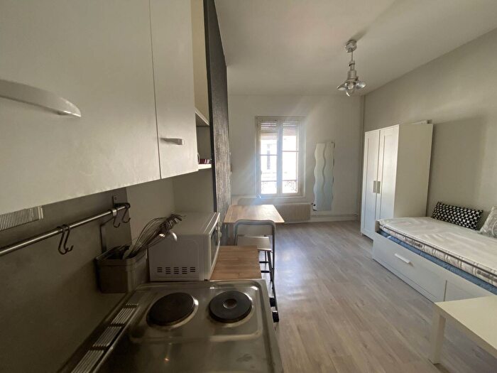 Appartement à louer - Reims - 1 pièce