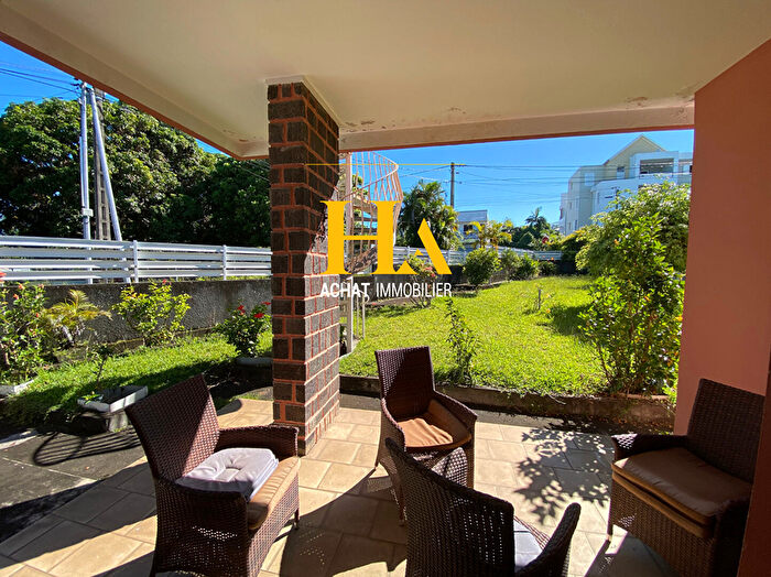 Maison à vendre - Le Tampon, Centre-ville - 6 pièces - 4 chambres