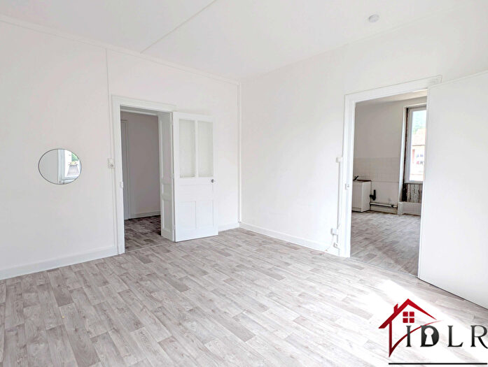 Oyonnax, Centre-ville, Niermes, Geilles, Croix Rousse : Appartement 3 pièces à vendre