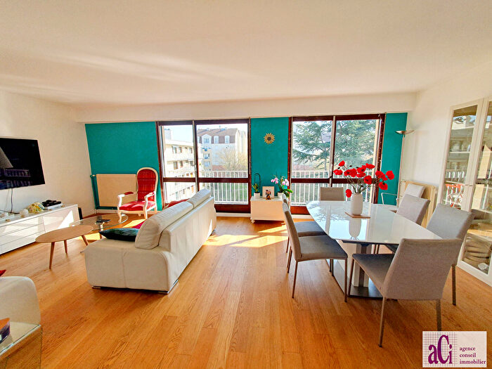 Appartement à vendre - LHaÿ-les-Roses, Centre-ville - 5 pièces - 3 chambres