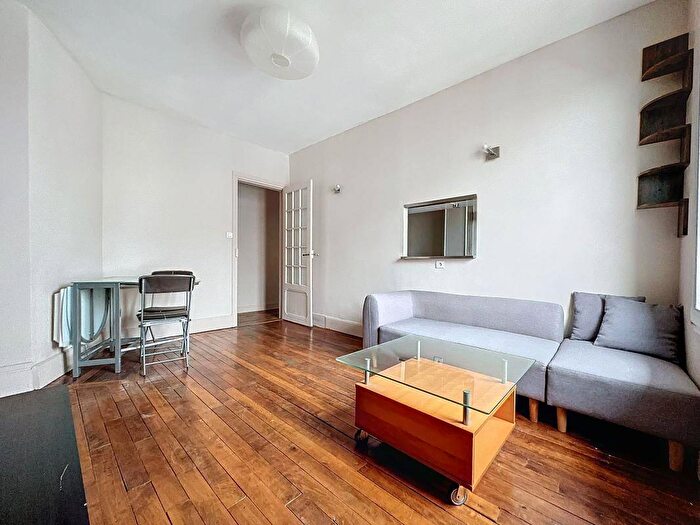 Appartement à louer - Platanes, Joinville-le-Pont - 3 pièces - 2 chambres