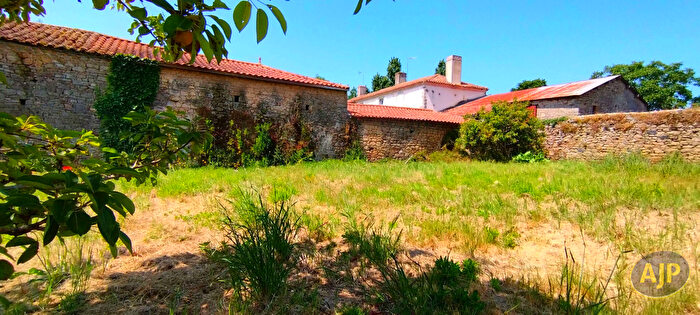 Maison à vendre - Beaufou - 2 pièces - 1 chambre