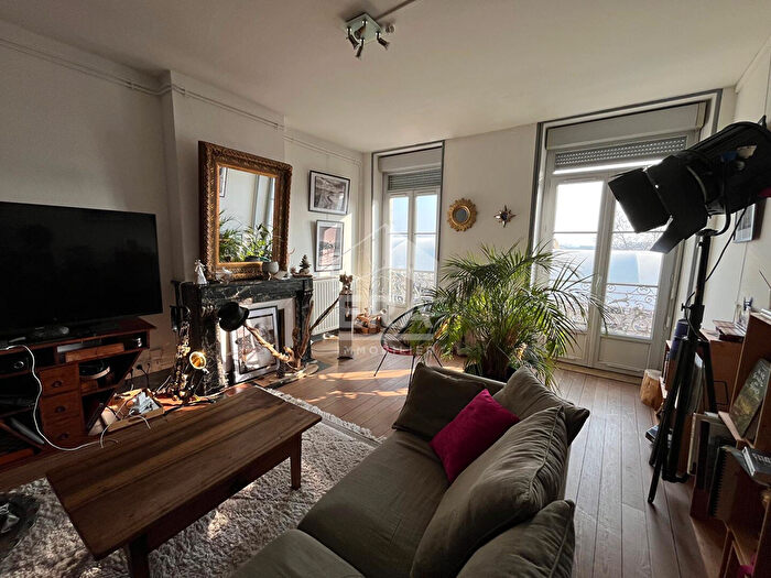 Appartement à vendre - Bourg-en-Bresse, Croix Blanche, Près de Brou, Alagnier - 3 pièces - 2 chambres