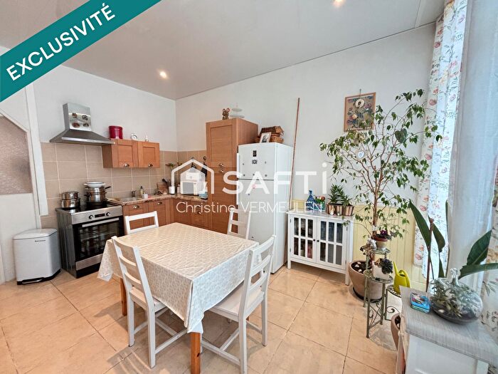 Maison 6 pièces à Lisieux, Trevett, Quatre Sonnettes, à vendre