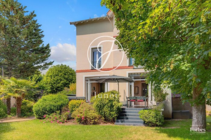 Chatou, Sud - Maison 9 pièces à vendre