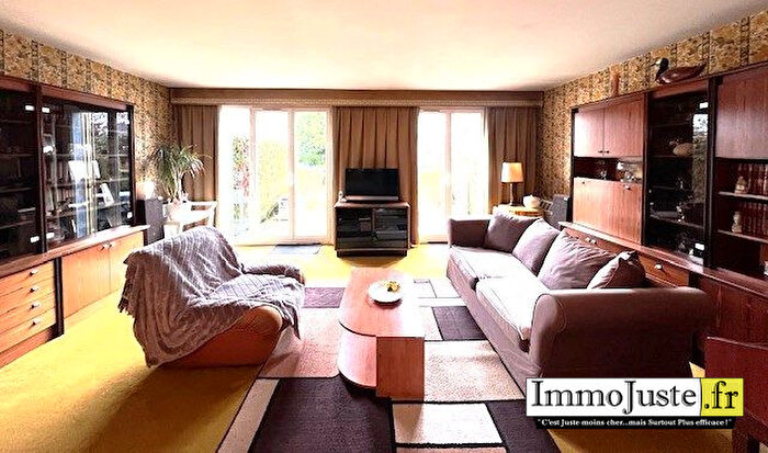 Maison à vendre - Élancourt - 5 pièces - 4 chambres