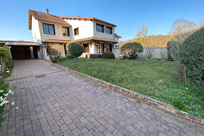 Maison à vendre - Vélizy-Villacoublay, Vélizy le Bas - 7 pièces - 5 chambres