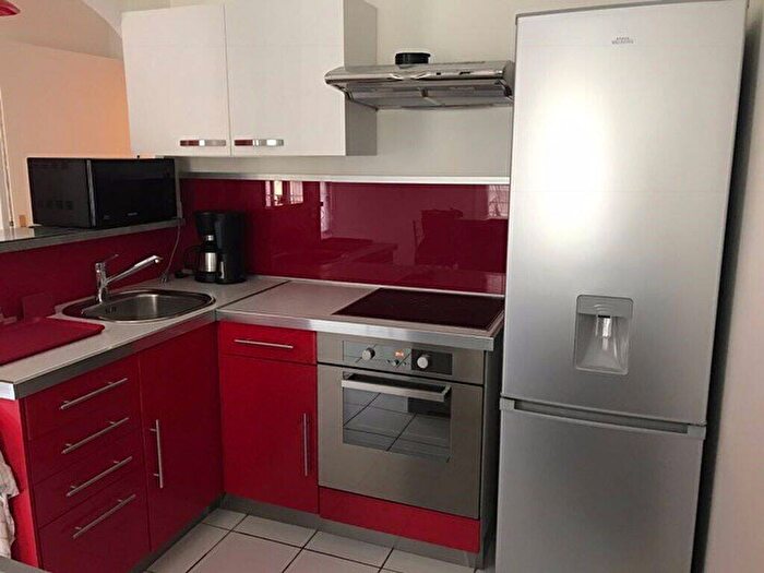 Appartement à louer - Zone Pietonne, Avignon - 1 pièce