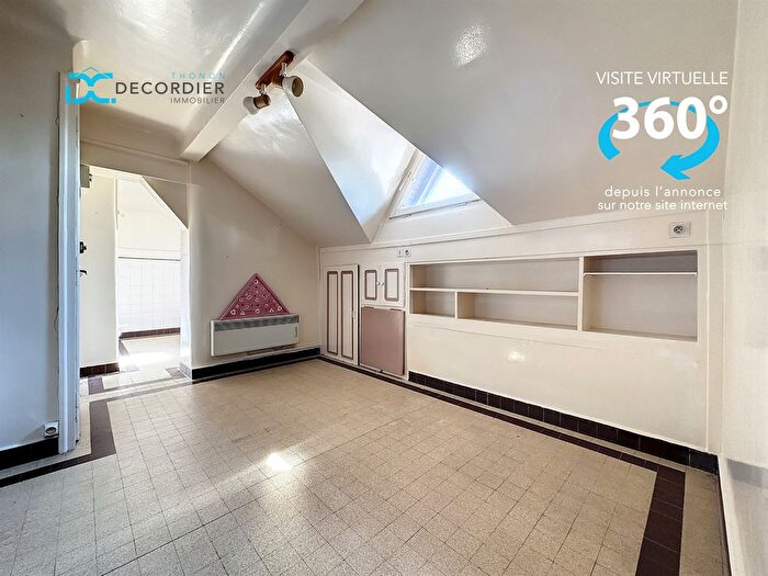 Maisons à vendre et appartements à louer - 1
