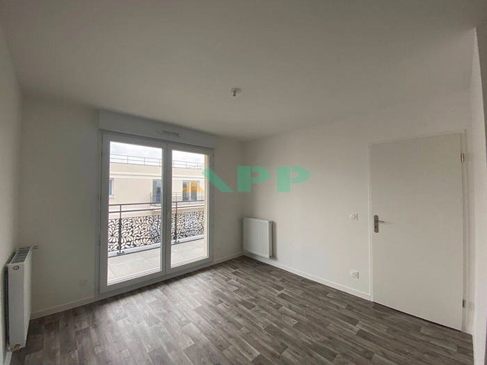 Gare-Parc du Chateau-Le Gros Buisson, Vigneux-sur-Seine : Appartement 2 pièces à louer