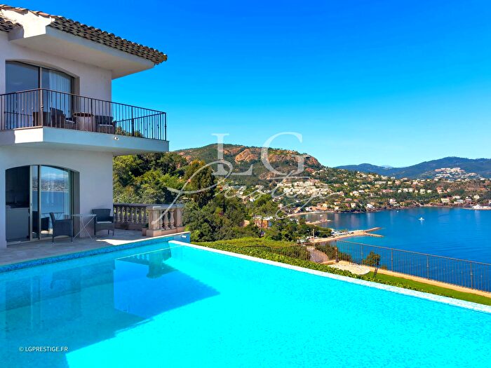 Maison à vendre - Théoule-sur-Mer - 6 pièces - 4 chambres