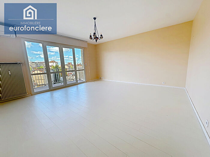 Appartement à louer - Troyes - 2 pièces - 1 chambre