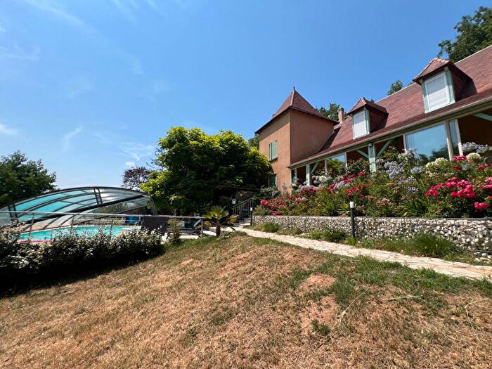Maison 9 pièces à vendre - Saint-Cyprien