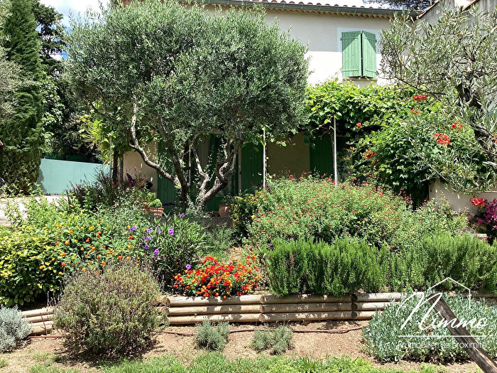 Maison à vendre - Nîmes, Puech du Teil - 9 pièces - 5 chambres