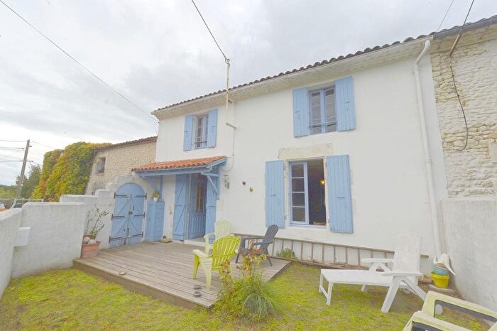 Semussac : Maison 4 pièces à vendre