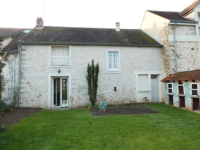 Maison à louer - Féricy - 5 pièces - 3 chambres