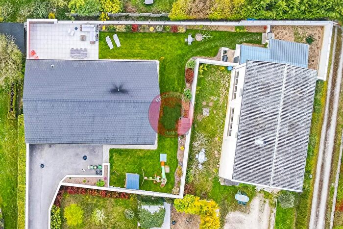 Maison 5 pièces à Genlis, à vendre