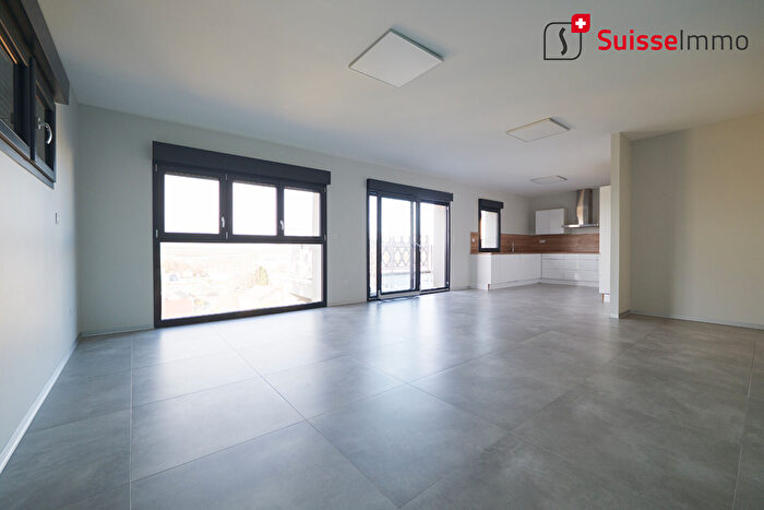 Appartement à vendre - Étupes - 5 pièces - 3 chambres