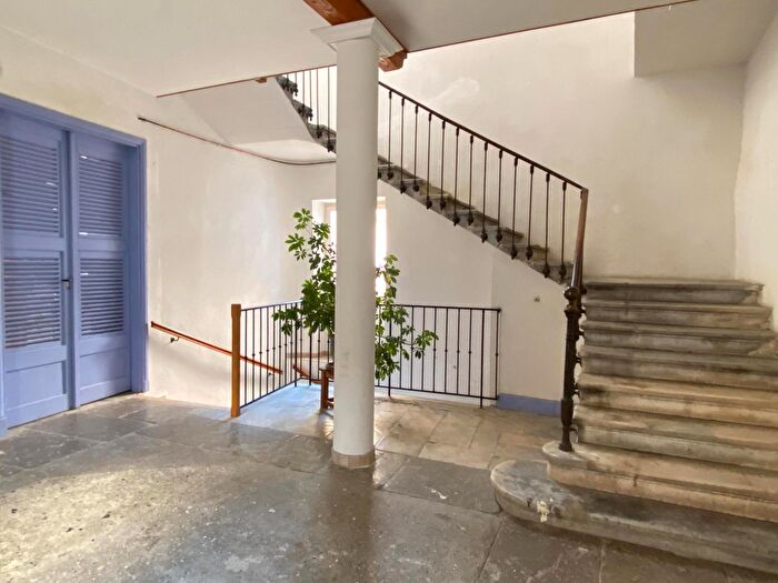 Appartement 3 pièces à Villeneuve-de-Berg, à louer