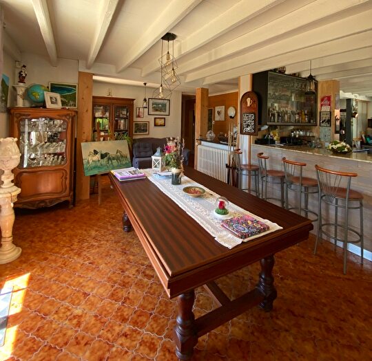 Maison à vendre - Torsac - 10 pièces - 5 chambres