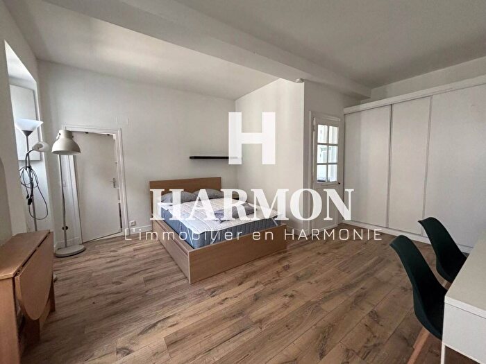 Appartement à louer - Dufau-Tourasse, Pau - 1 pièce