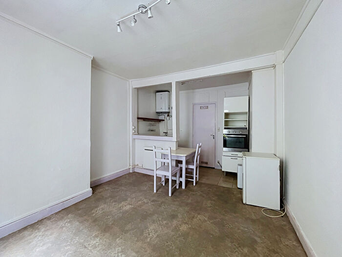 Nancy, Centre-ville, Charles III : Appartement 1 pièce à louer