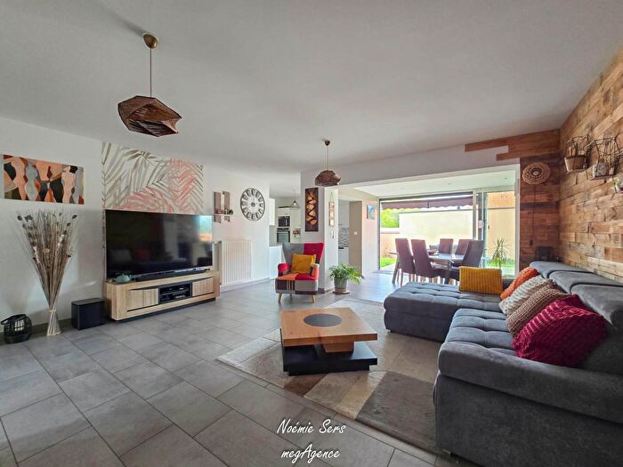 Maison à vendre - Saint-Léger-sous-Cholet - 5 pièces - 3 chambres