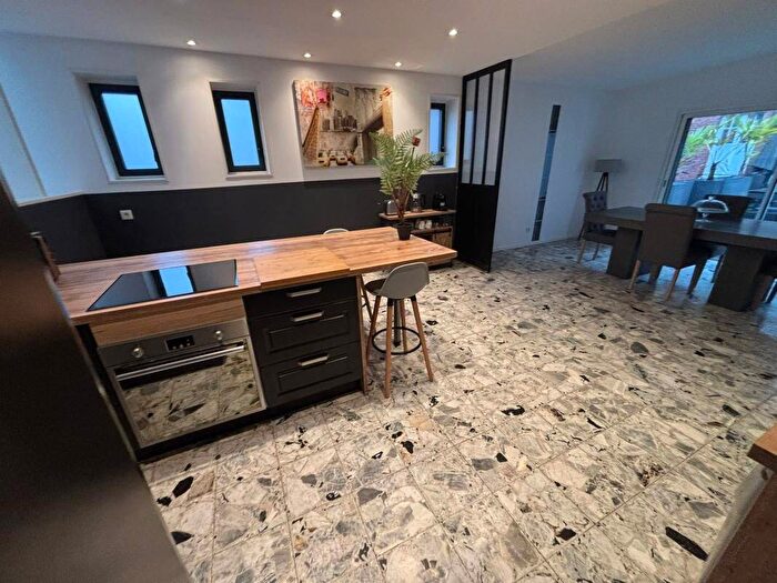 Appartement à louer - Centre Ville, Saint-Quentin - 2 pièces - 1 chambre