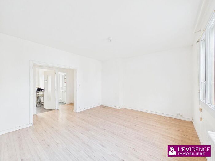 Appartement 3 pièces à vendre à Saint-Nazaire, Nord
