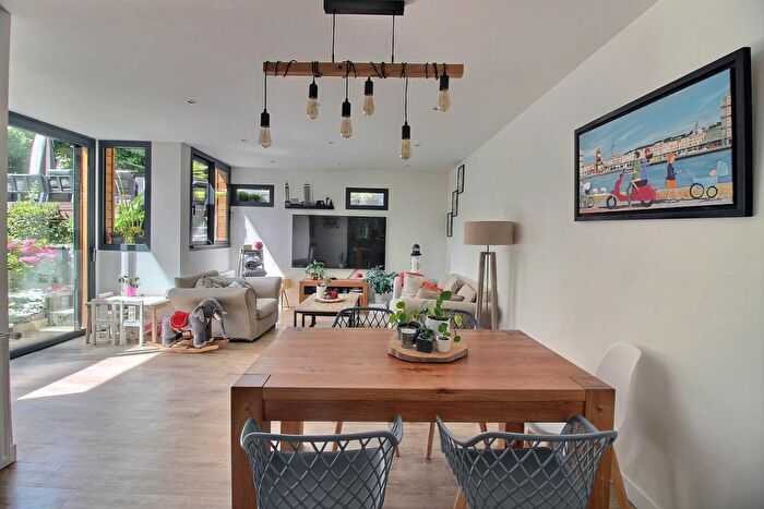 Maison 8 pièces à Sainte-Adresse, à vendre