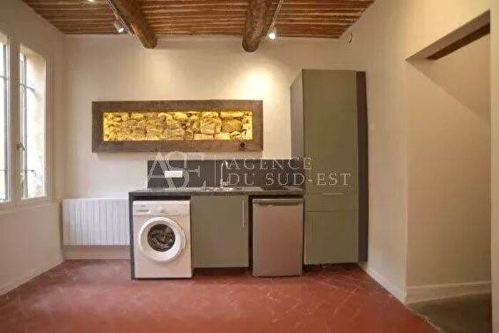 Appartement à louer - Centre Ville, Aix-en-Provence - 3 pièces - 2 chambres