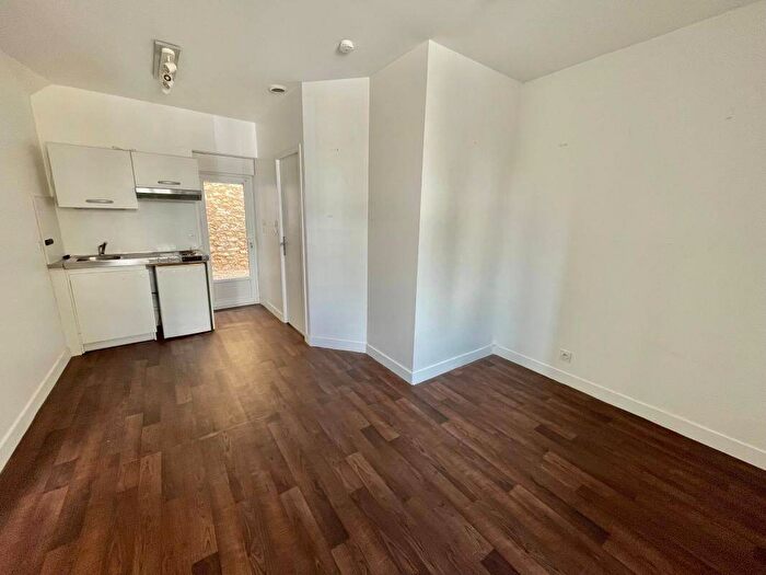 Appartement à louer - Saint Martin, Périgueux - 1 pièce