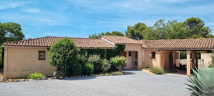 Cuges-les-Pins : Maison 7 pièces à vendre