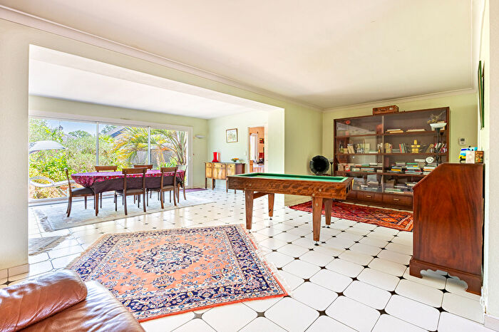 Saint-Herblain, Nord : Maison 9 pièces à vendre